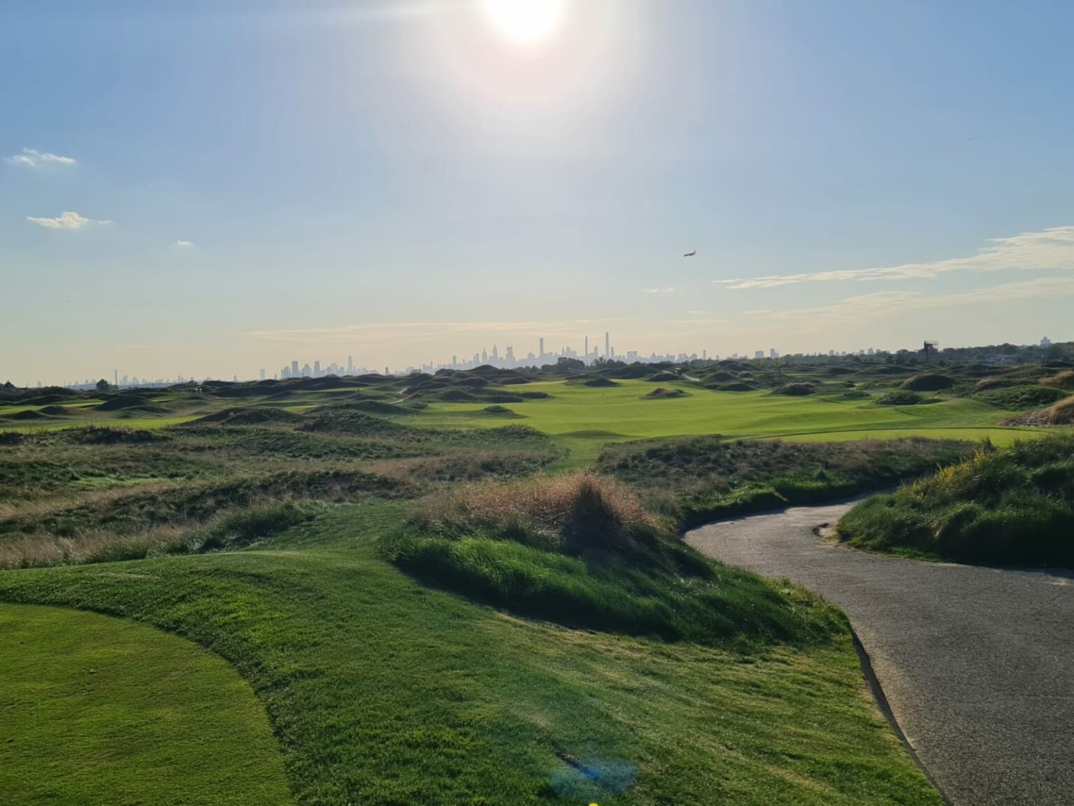 Beyond the Cityscape: Bally's Golf Links at Ferry Point in NYC Review